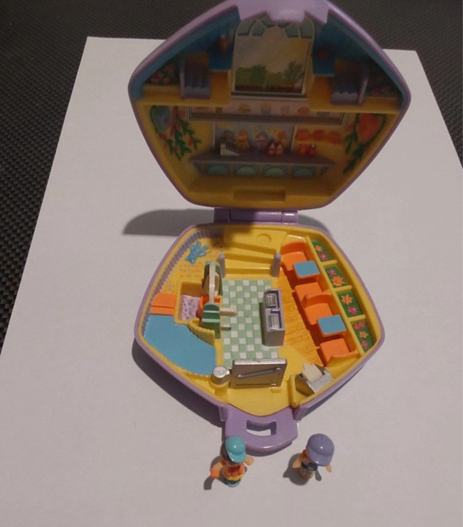 Polly Pocket Burger Restaurant Complete, Hobbies & Toys, Memorabilia ...