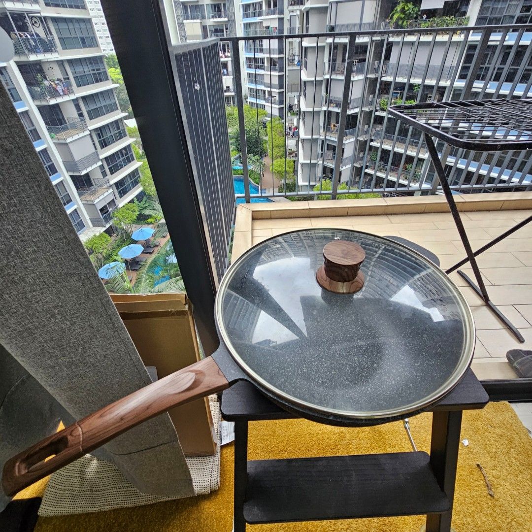 Shogun Japan Wok with Lid, Furniture & Home Living, Kitchenware ...