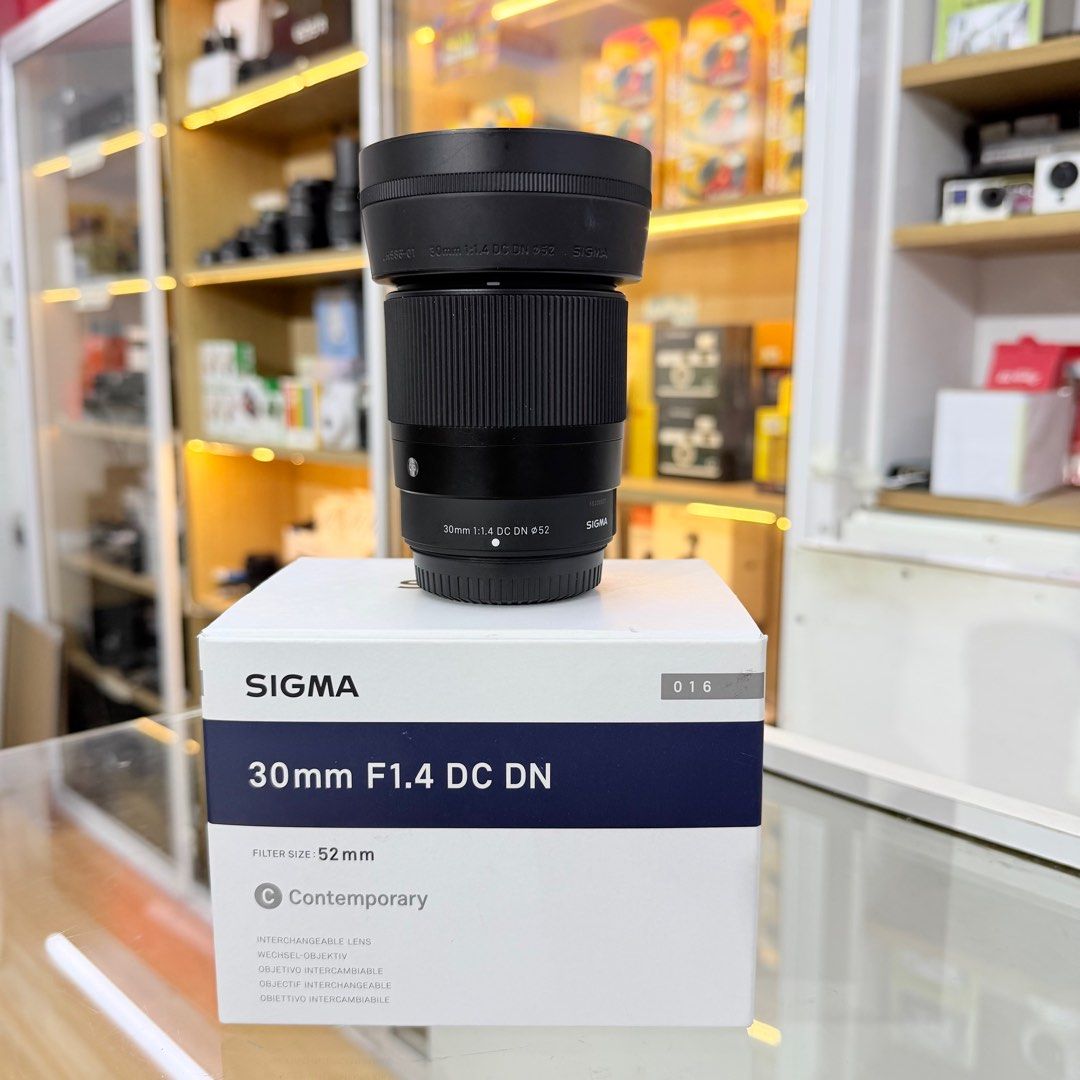 SIGMA 30MM F1.4 FUJI XF MOUNT DC DN 99% LIKE NEW FULL SET BOX & HOOD ...