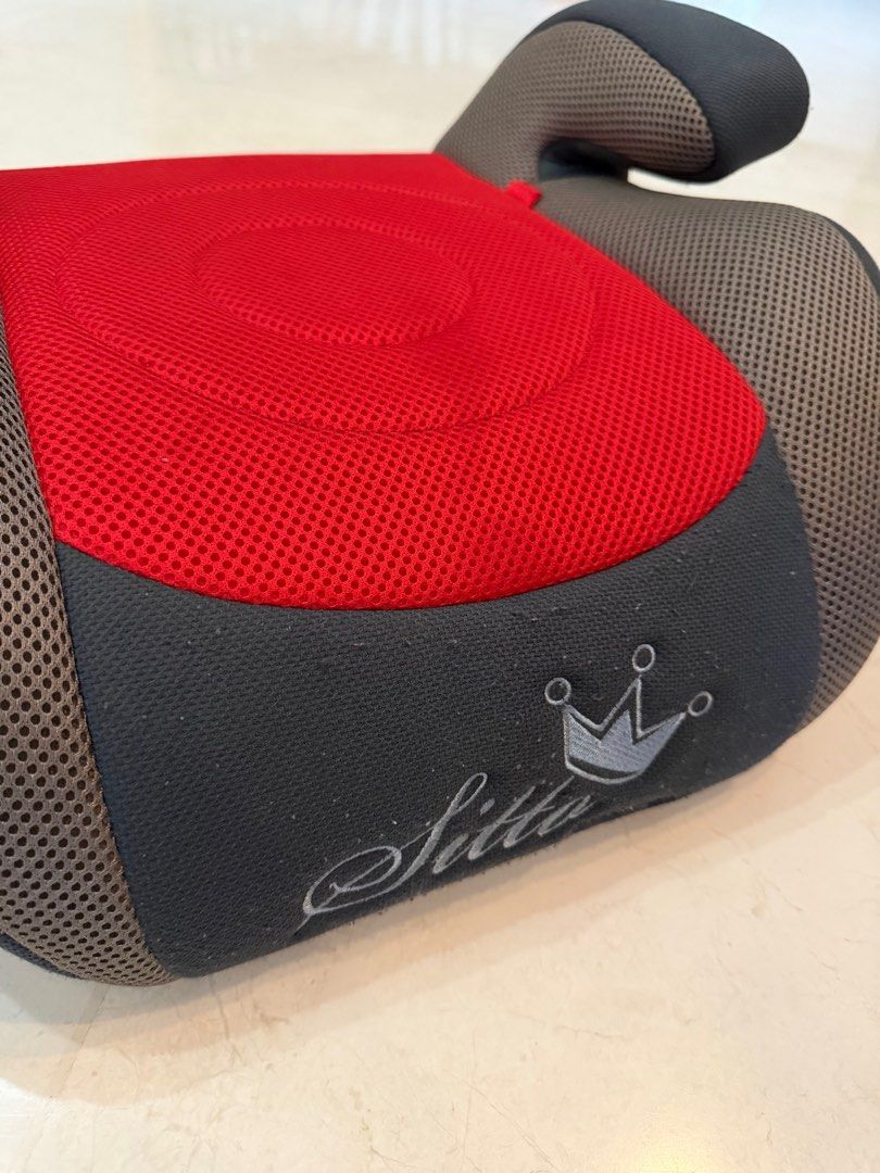 Sitto Booster Car Seat, Babies & Kids, Going Out, Car Seats on Carousell