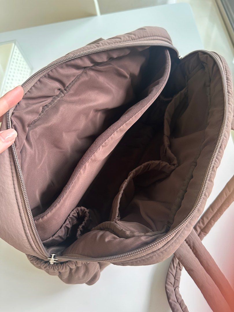 The Dippy Club Puffer Tote Bag Brown, Women's Fashion, Bags & Wallets ...