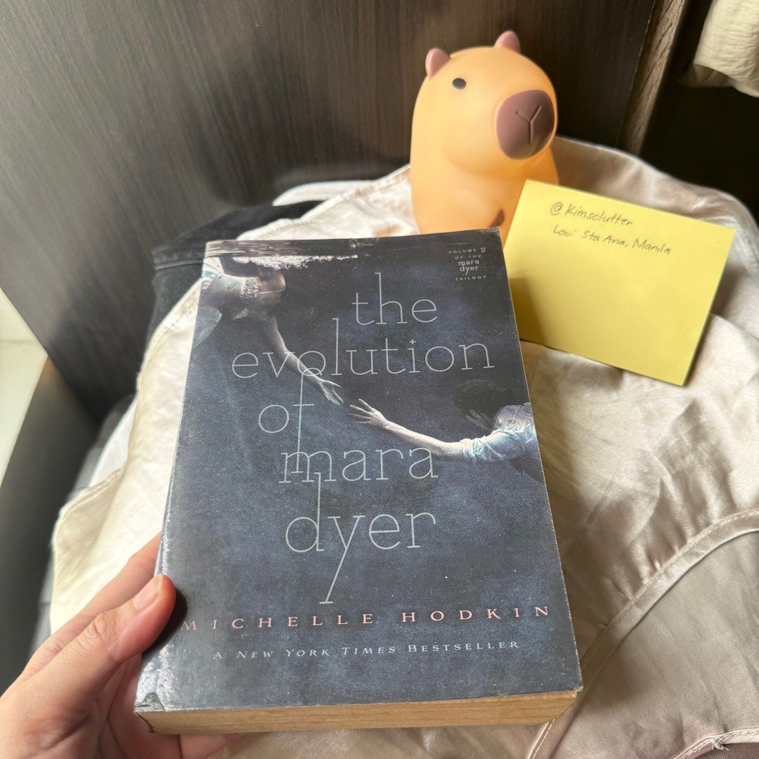 The Evolution of Mara Dyer by Michelle Hodkin, Hobbies & Toys, Books ...
