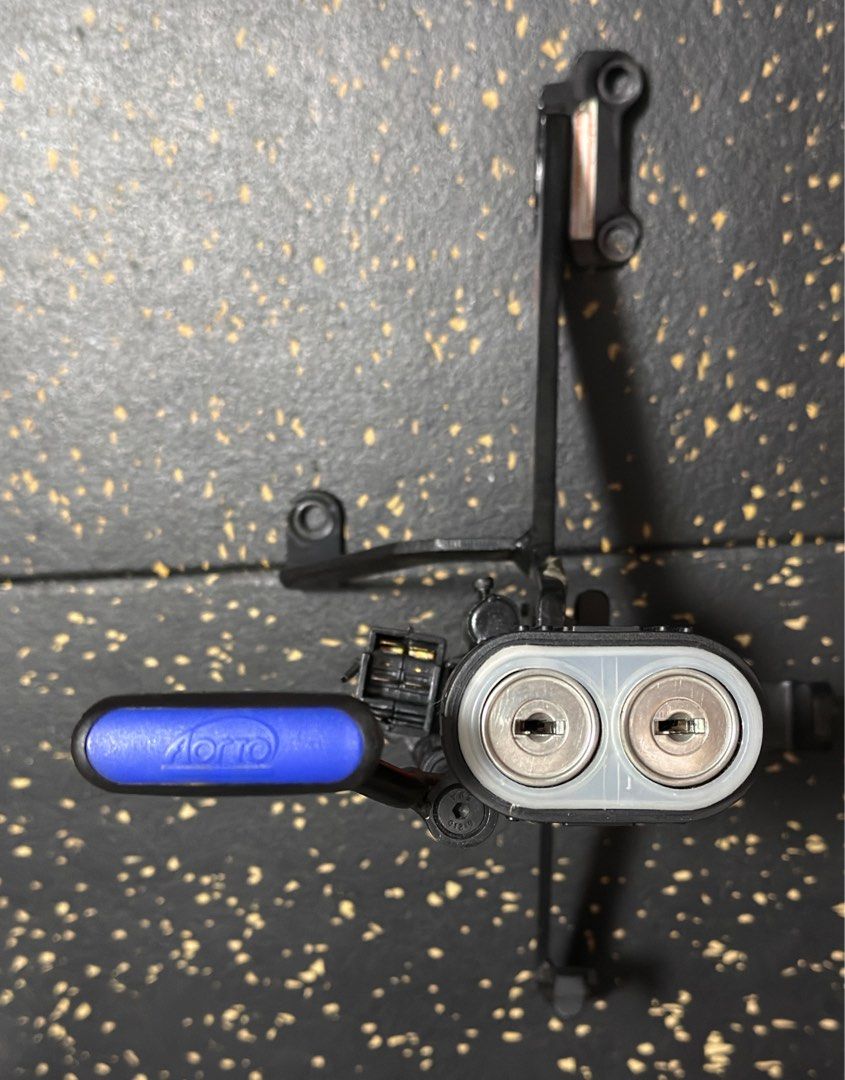 Toyota Harrier '15 (60) AortoPedal Lock, Car Accessories, Accessories ...