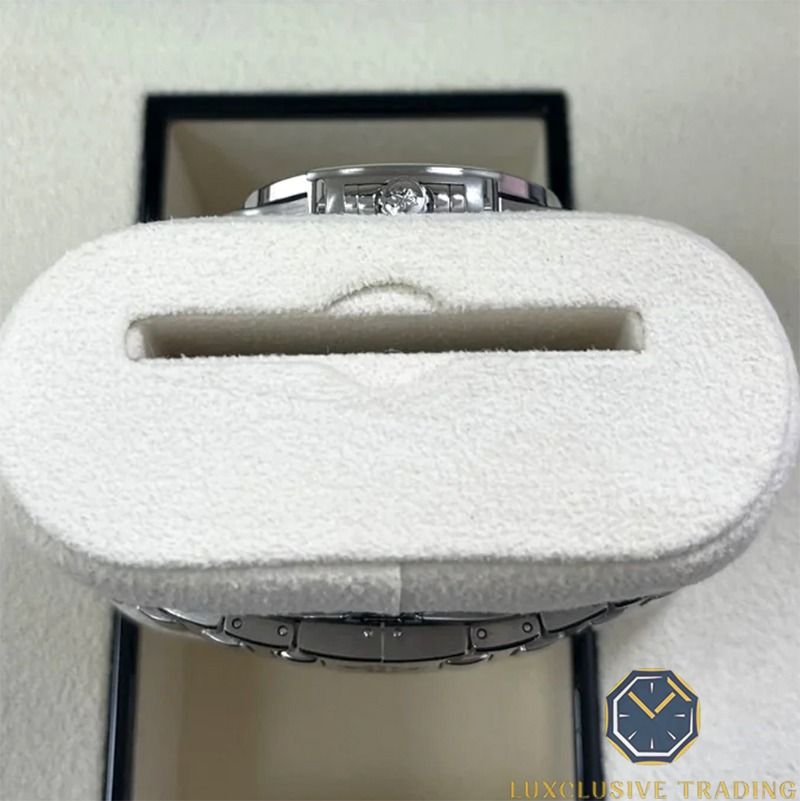 Updated Jan/2026 Patek Philippe Nautilus 7118/1200A Diamond Stainless ...