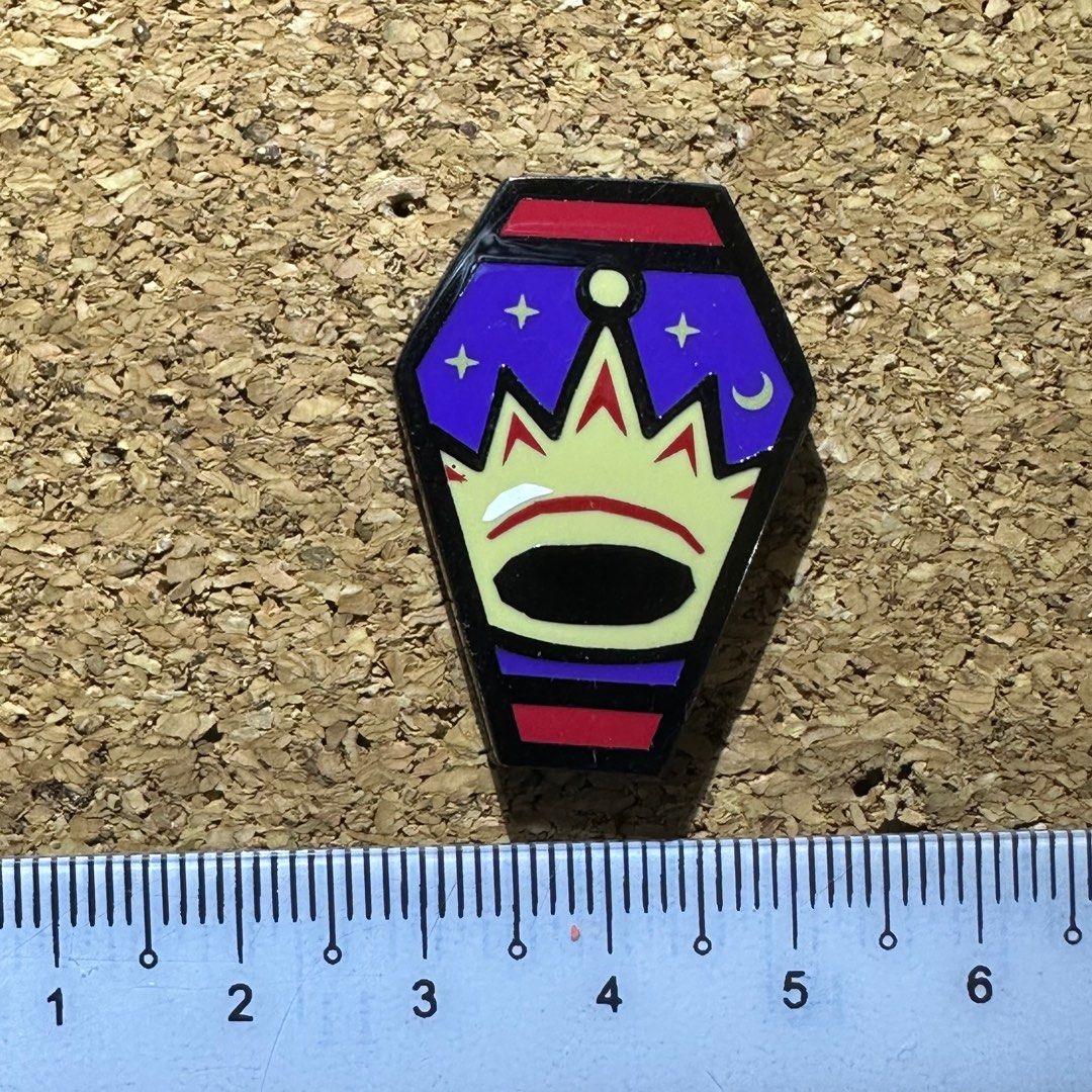 Vil Schoenheir Pomefiore Coffin Icon Pin - Twisted Wonderland Mystery ...