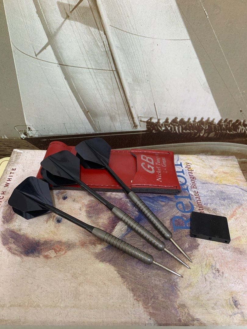 Vintage set of three tungsten barrel steel-tip darts and black flights ...