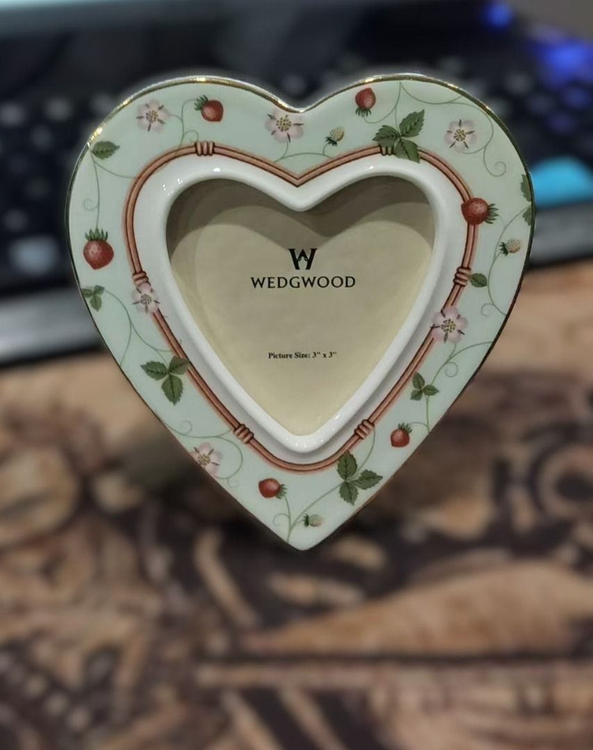 Wedgwood Picture Photo Frame Heart 12cmx10cm, Furniture & Home Living ...