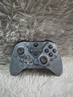 Xbox Wireless Controller - Tune Squad, Video Gaming, Gaming Accessories ...