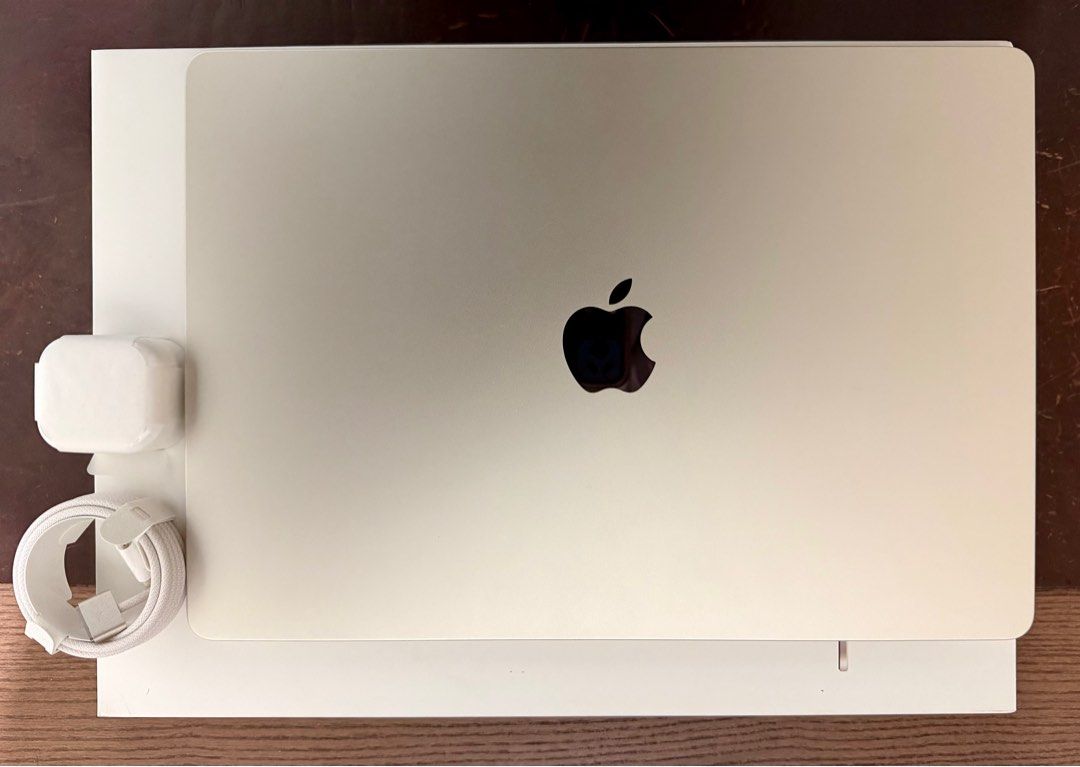 15-inch MacBook Air M4/24GB/512GB - Starlight, Computers & Tech, Laptops & Notebooks on Carousell