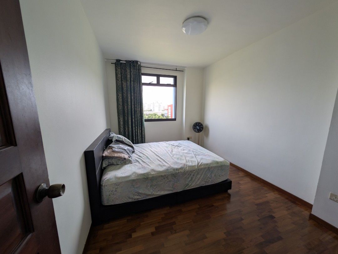 HDB common room, Bright windy rooms with unblocked view near NTU ...