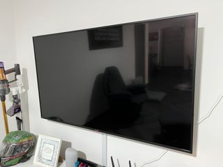 Sharp TV - Scratched Screen, TV & Home Appliances, TV & Entertainment, TV on Carousell