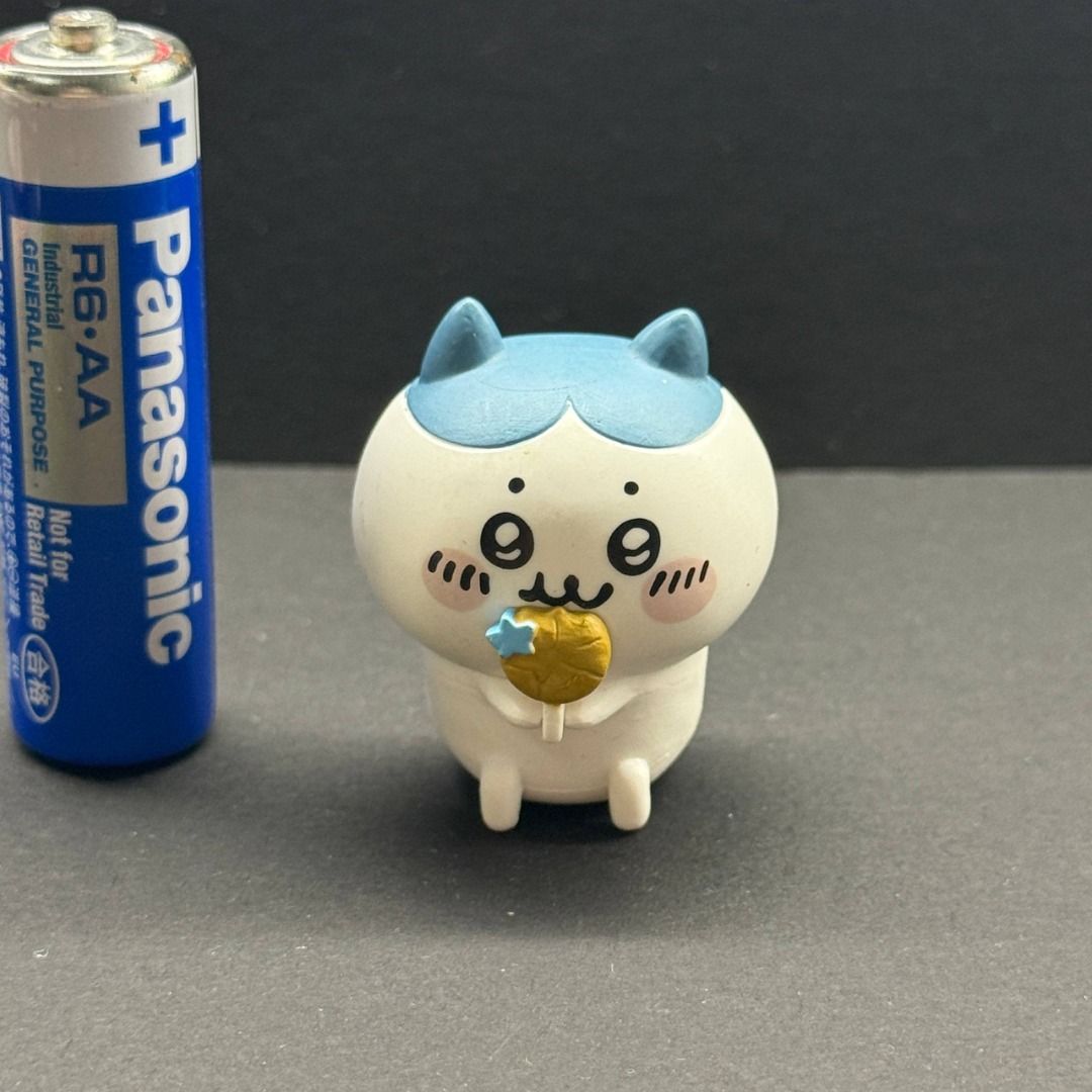 Bandai Nagano Chiikawa Manga Series Hachiware Eating Candy Figure ...