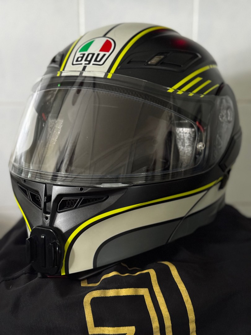 Agv modular helmet, Motorcycles, Motorcycle Apparel on Carousell