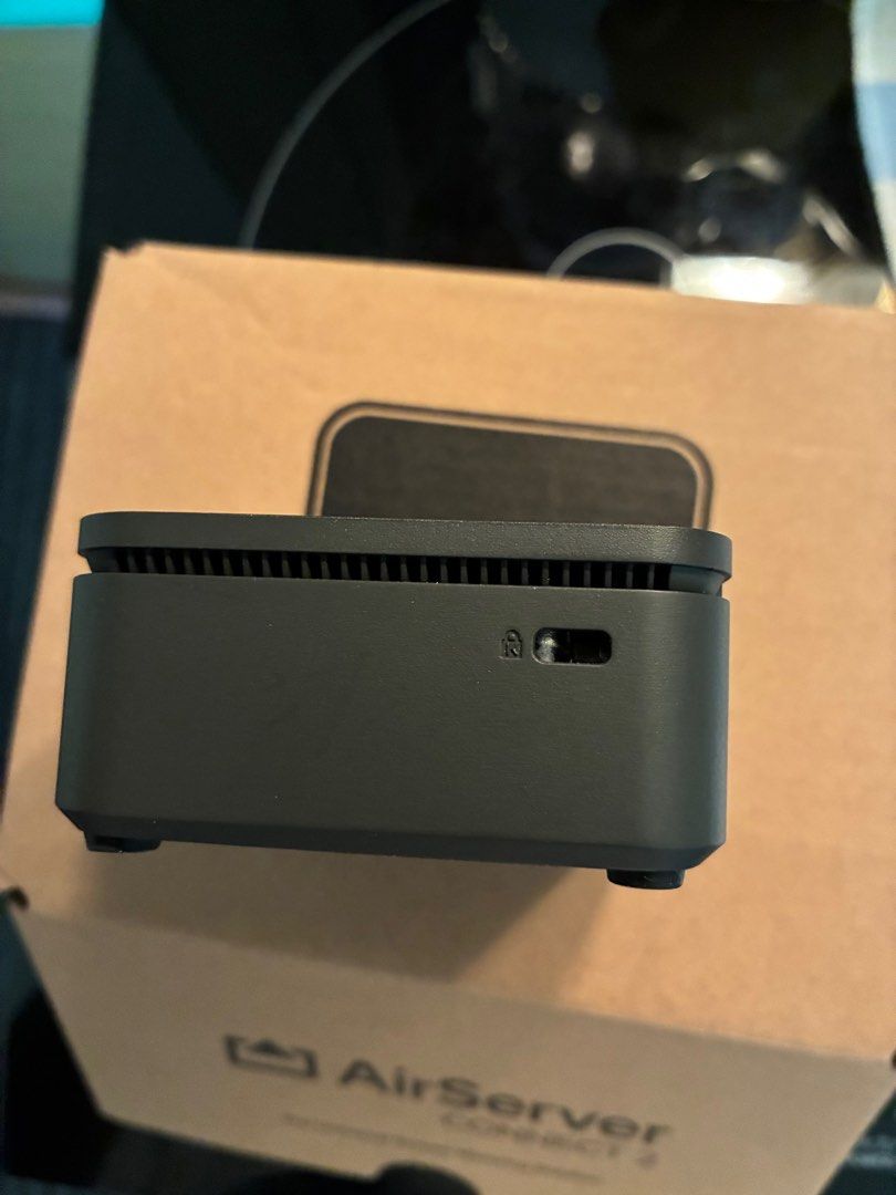 AirServer CONNECT 2 媒體串流器, 家庭電器, 電視 & 其他娛樂, 串流媒體及集線器 - Carousell