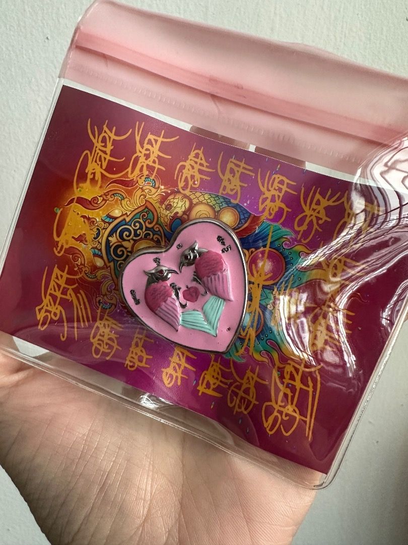 Ajarn Sakchai - double blessed Salika Sipeng, Hobbies & Toys, Religious ...