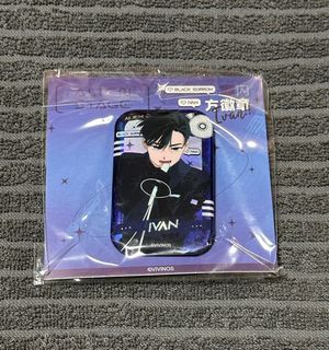 Alien Stage Badge & Pashas, Hobbies & Toys, Memorabilia & Collectibles ...