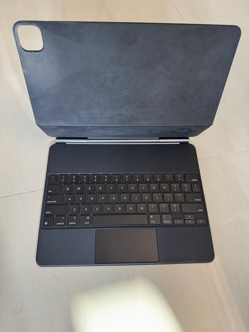 Apple Magic Keyboard for IPad Pro 13 inch M2, Computers & Tech, Parts ...