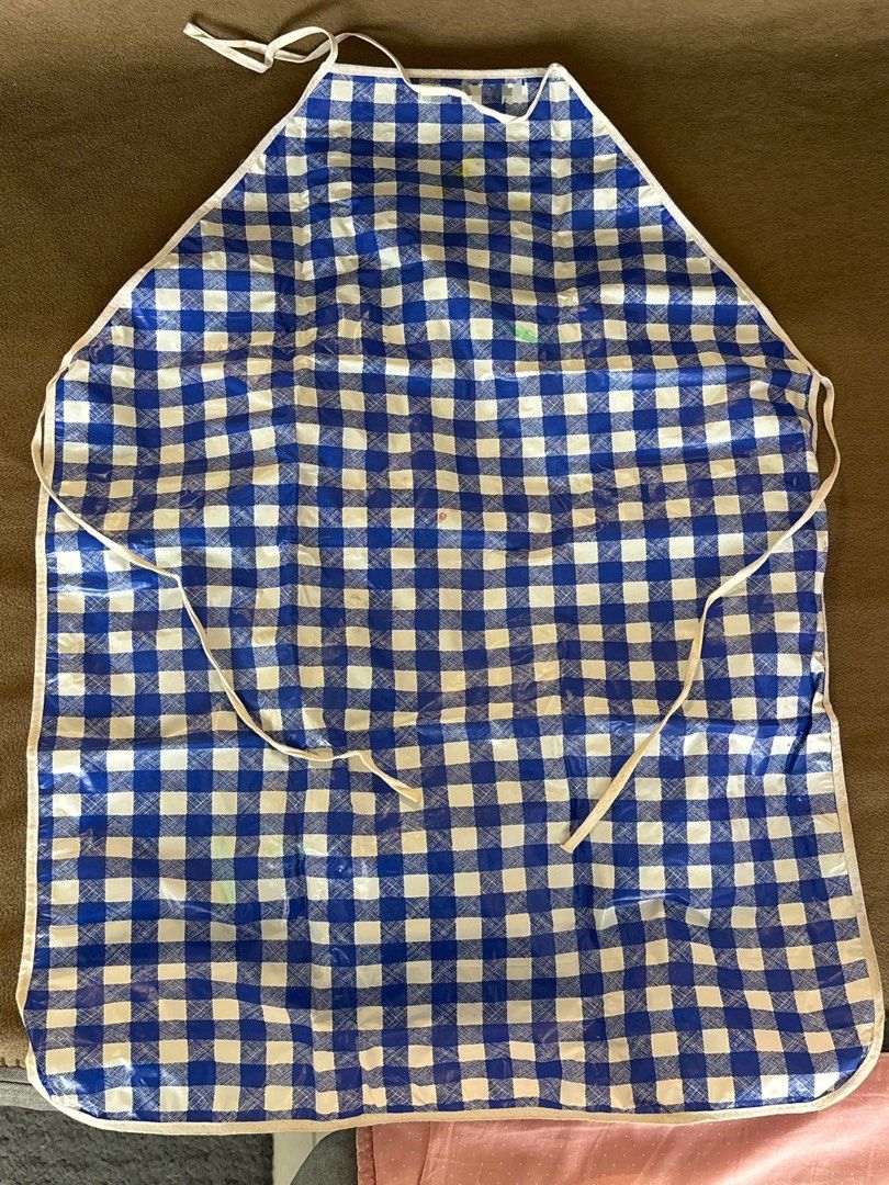 Art apron, Hobbies & Toys, Art & Prints on Carousell