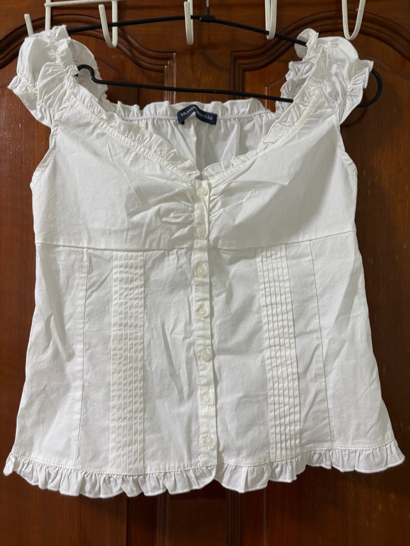 Brandy Melville White Elena Top, Women's Fashion, Tops, Blouses on ...