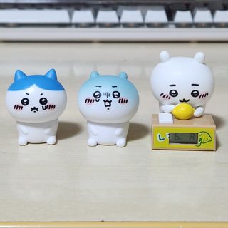 Bandai Nagano Chiikawa Manga Series Hachiware Eating Candy Figure ...