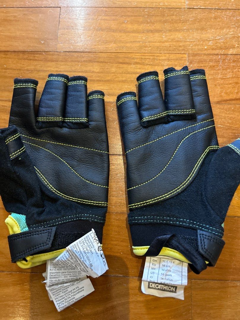 Decathlon sailing gloves for kids, Sports Equipment, Sports & Games ...