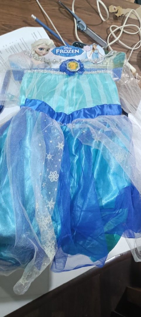 Disney Frozen Elsa Singing Doll need put battery, Hobbies & Toys, Toys ...