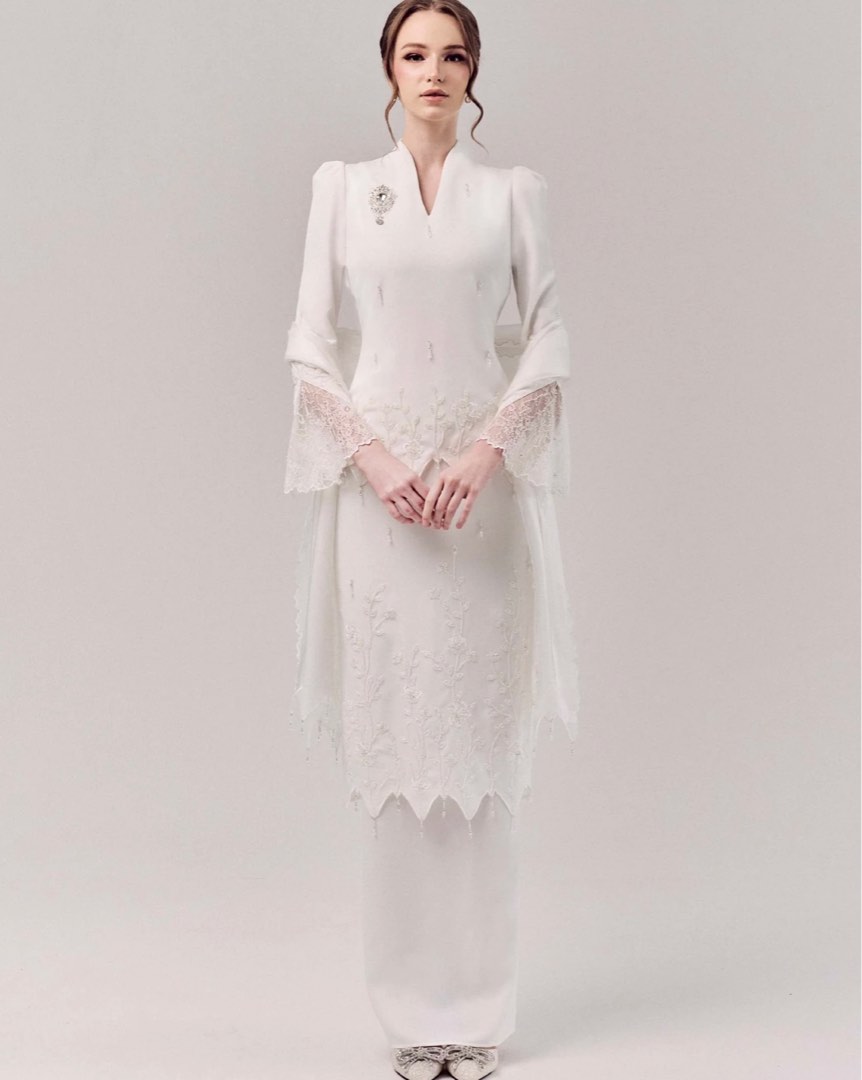 Elith The Bride White Baju Kurung, Women's Fashion, Muslimah Fashion ...