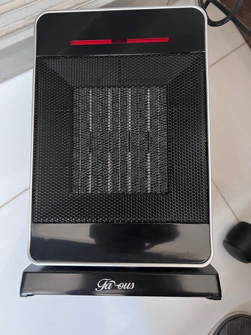 Famous NTK-20 PTC Fan Heater, 家庭電器, 冷氣機及暖風機 - Carousell