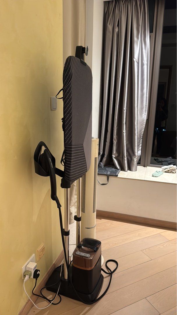 Garment Steamer, 家庭電器, 熨斗及掛熨機 - Carousell