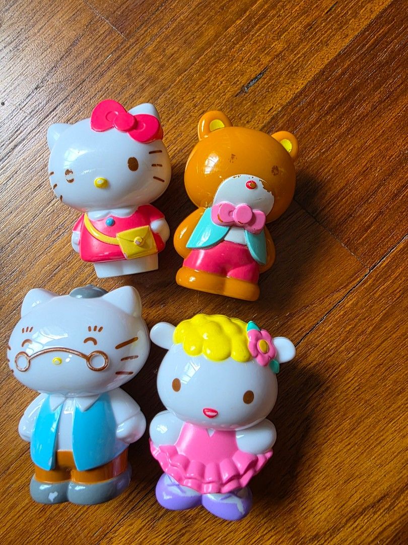 Hello Kitty Goes To School Set, Hobbies & Toys, Toys & Games on Carousell