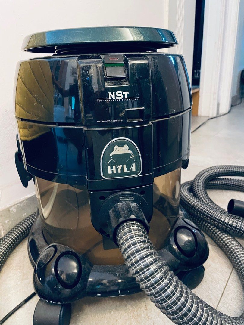 Hyla Air and Room Cleaning System, 家庭電器, 吸塵機 ＆ 家居清潔電器 - Carousell