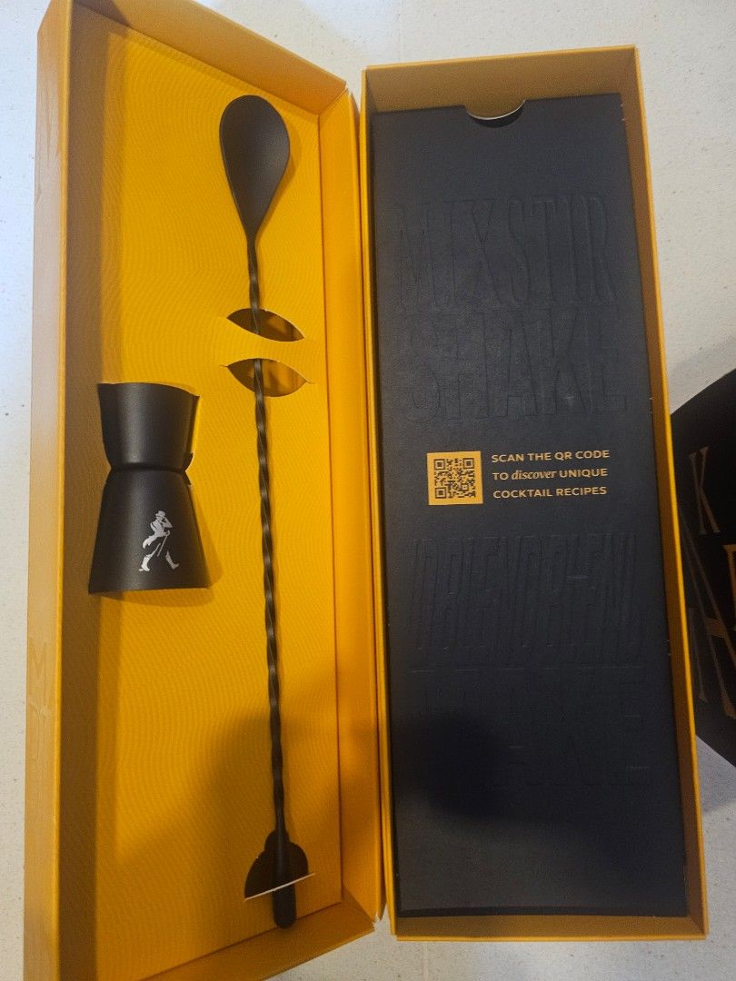 Johnnie Walker Black Label 12 Year Old Cocktail Kit, Food & Drinks ...