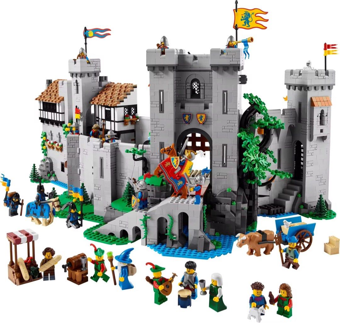 LEGO 10305 Lion Knights' Castle Set - Brand New, Hobbies & Toys, Toys ...