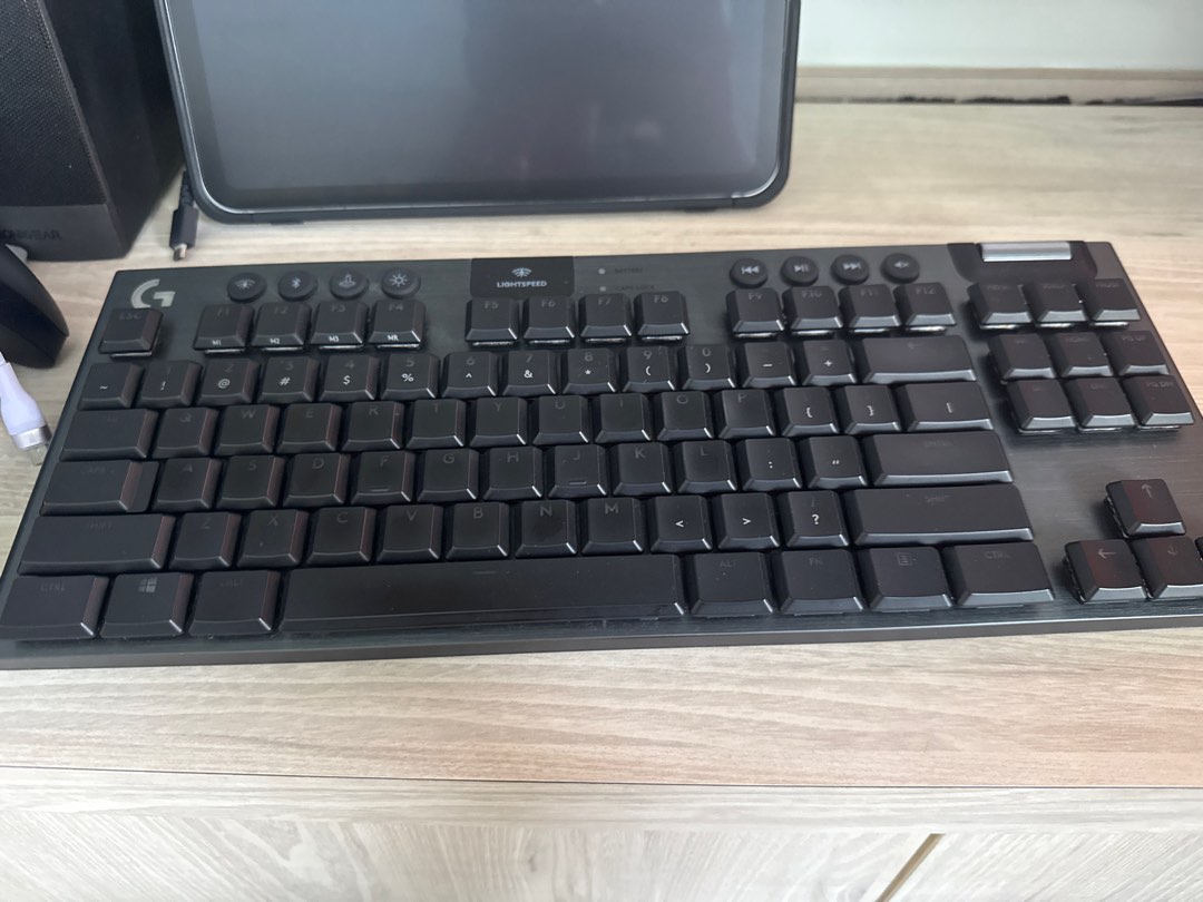 Logitech G915 Lightspeed Wireless Mechanical Keyboard, Computers & Tech ...
