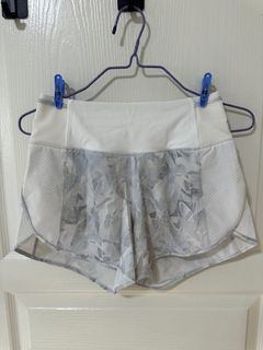 Lululemon pants size 2, Women's Fashion, Activewear on Carousell