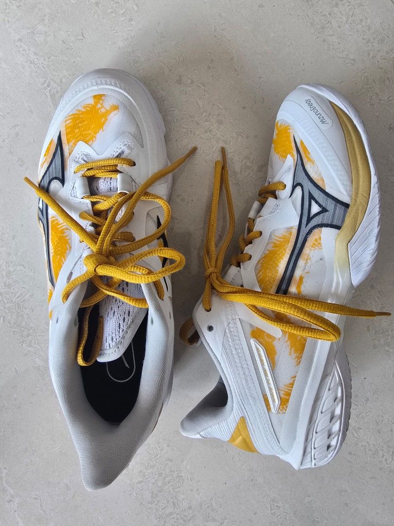 Mizuno Wave Claw Neo 2 Badminton Shoes - WIDE, Sports Equipment, Sports ...