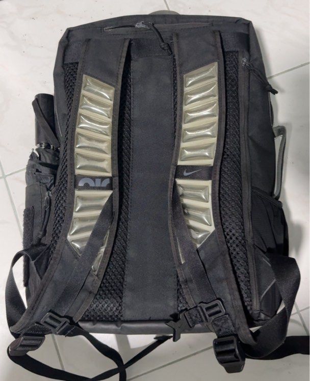 Nike Elite Backpack, Men's Fashion, Bags, Backpacks on Carousell