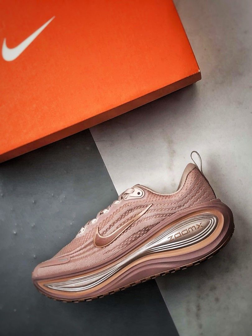 Nike Vomero Plus Particle Pink Rose Gold sneakers, Women's Fashion ...