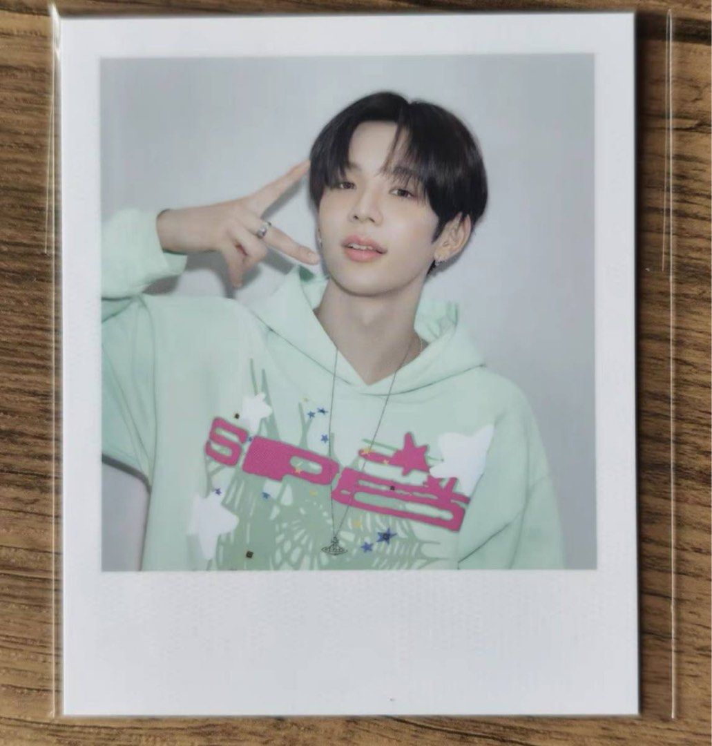 Riize shotaro 2026 seasons greetings Polaroid, Hobbies & Toys ...