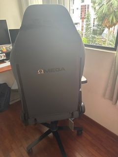 Secretlab Omega Gaming Chair, Furniture & Home Living, Furniture ...