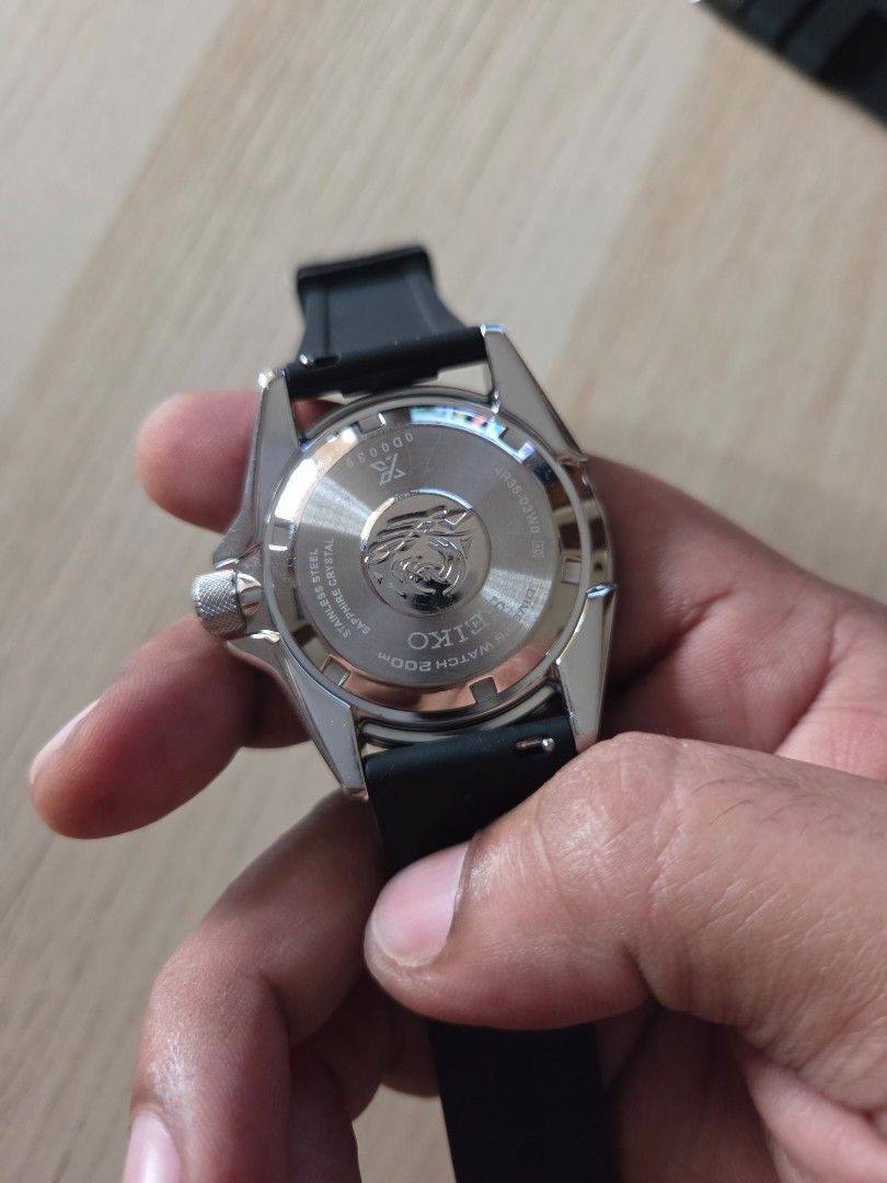 Seiko King Samurai white SRPE37, Men's Fashion, Watches & Accessories ...