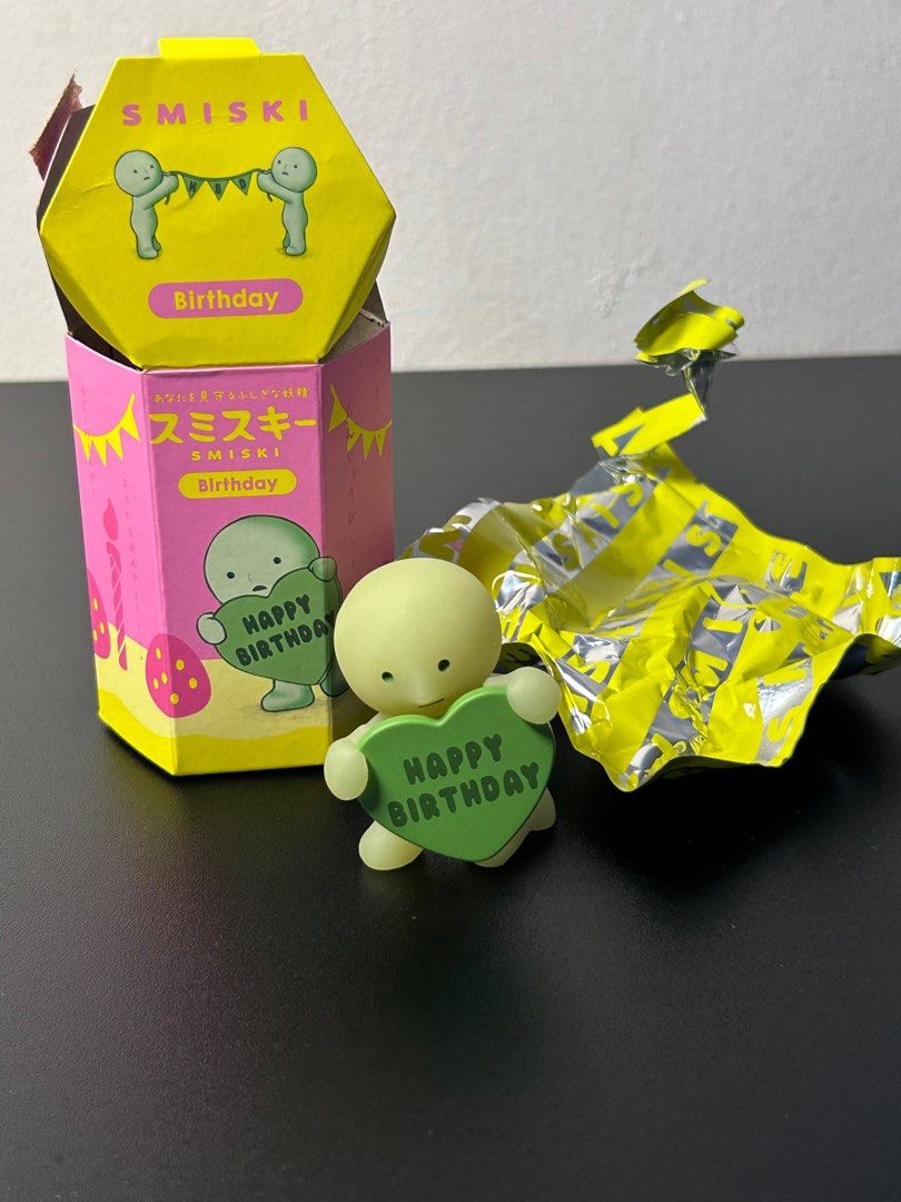 smiski happy birthday figure, Hobbies & Toys, Toys & Games on Carousell