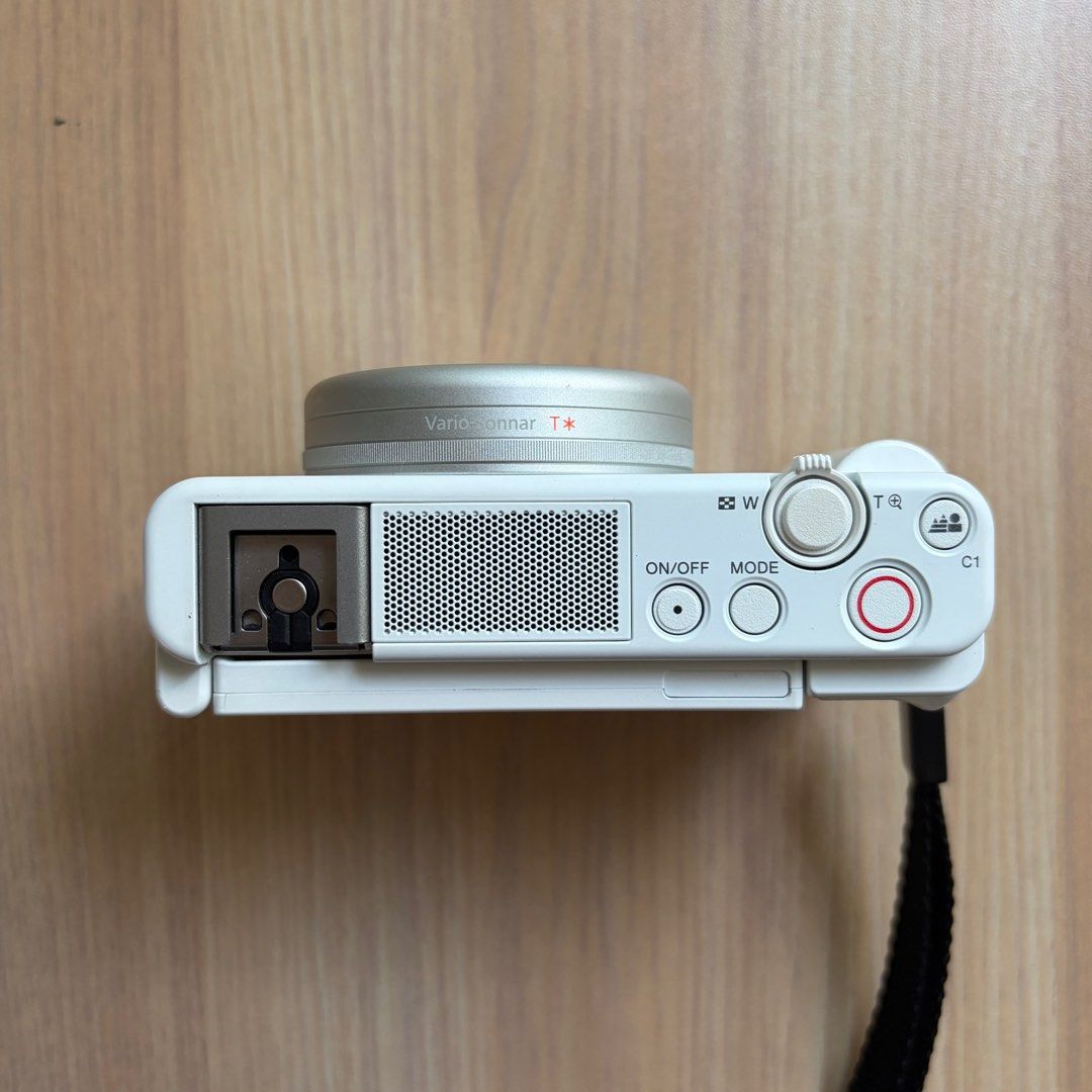 Sony ZV-1 White Digital Camera with Accessories, Photography, Cameras ...
