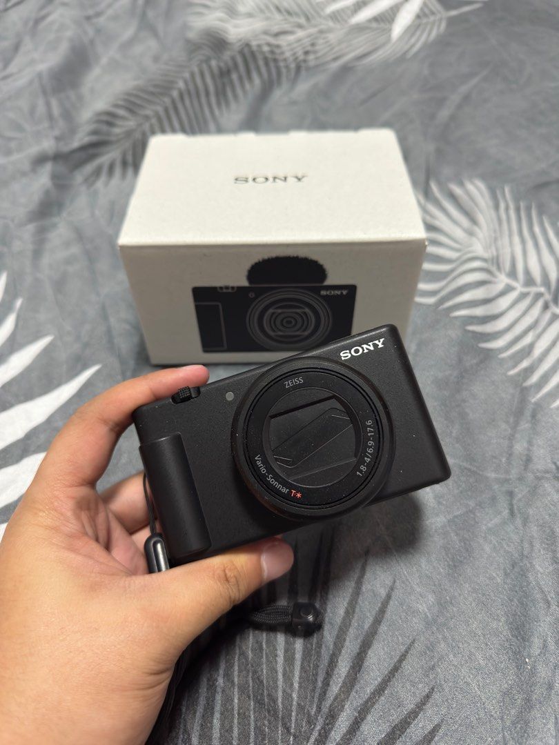 Sony ZV-1F MII Camera Bundle with Accessories, Photography, Cameras on ...