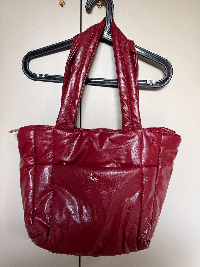 The Paper Bunny- Puffer Shopper in Rich Dark Cherry, Women's Fashion ...