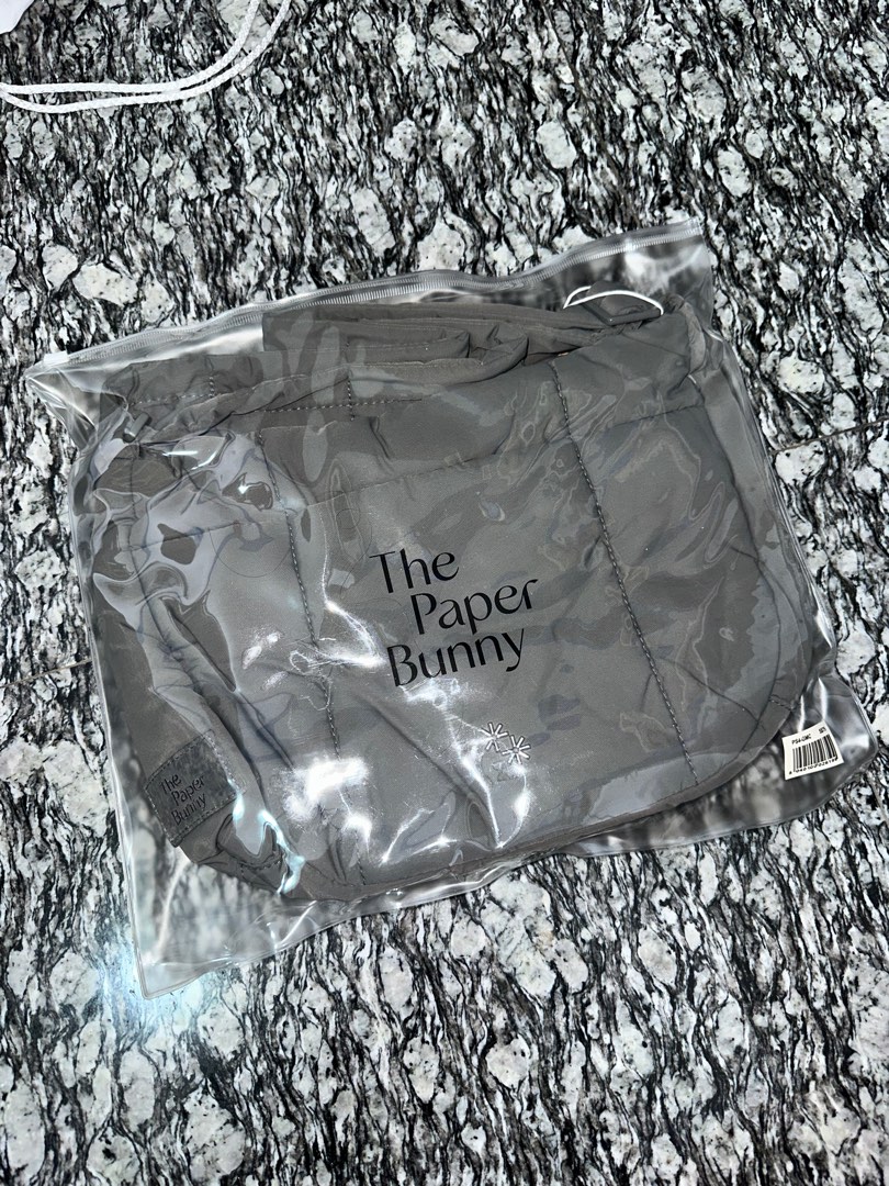 The Paper Bunny Puffer Swing Gloss Mercury, Women's Fashion, Bags ...