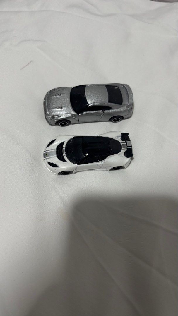 Tomica Nissan GT-R & Lotus Evora GTE Diecast Cars, Hobbies & Toys, Toys ...