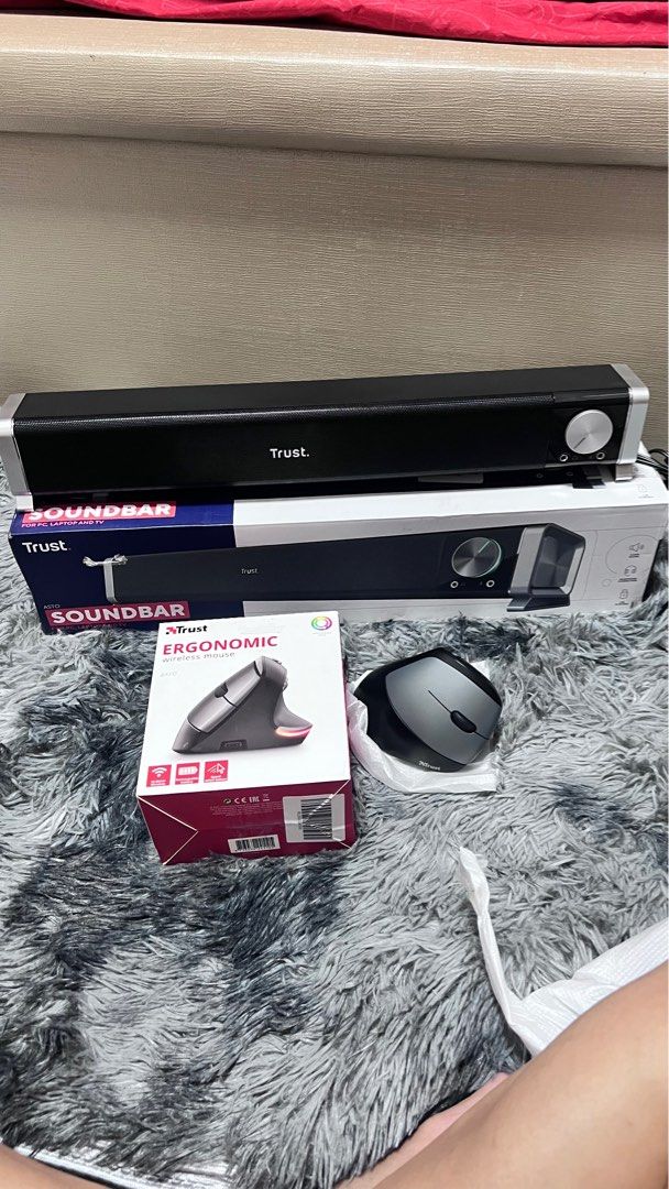 Trust SoundBar & Trust Ergonomic wireless mouse, Computers & Tech ...