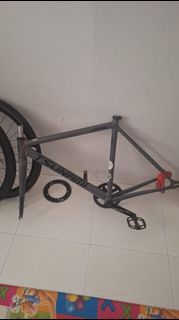 Tsunami SNM100, Sports Equipment, Bicycles & Parts, Bicycles on Carousell