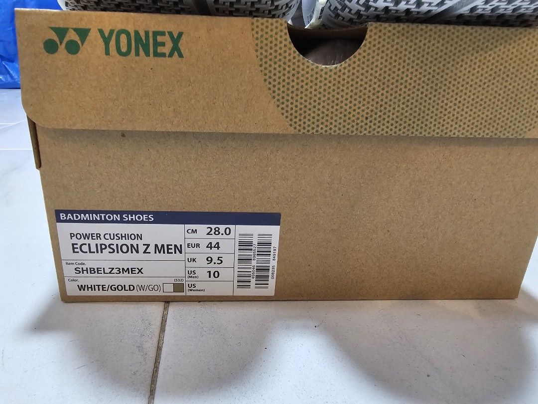 Yonex Eclipsion Z Men Badminton Shoes - White/Gold, Sports Equipment ...